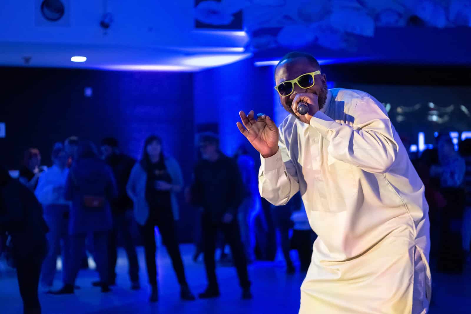 Karaoke Fun by Baltimore Sound - Sing Your Heart Out!